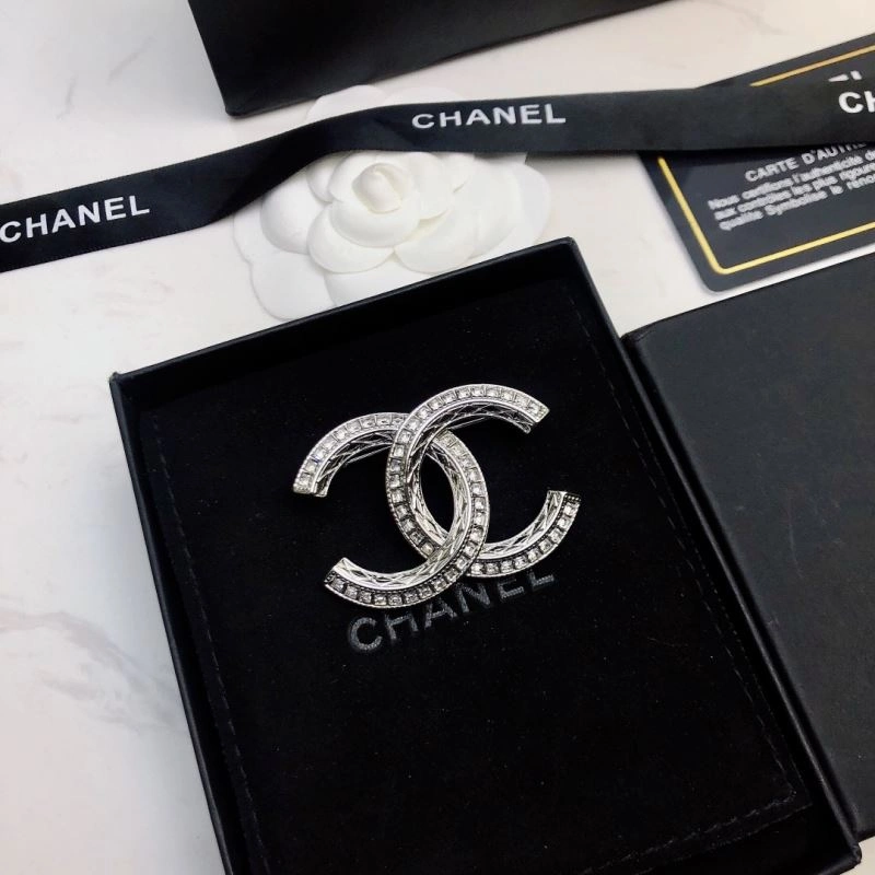 Brand-original Chanel Brooches