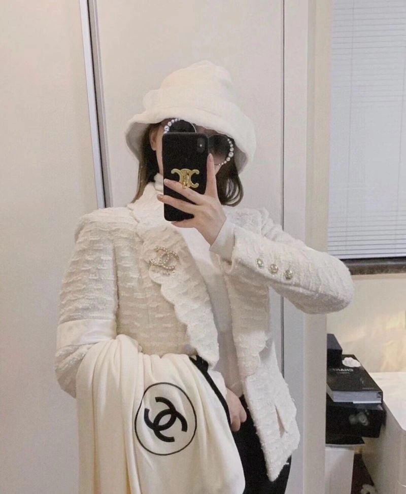 Economical Chanel Brooches