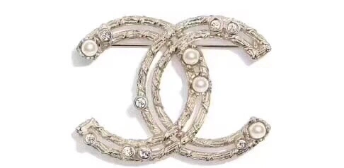 High fidelity Chanel Brooches