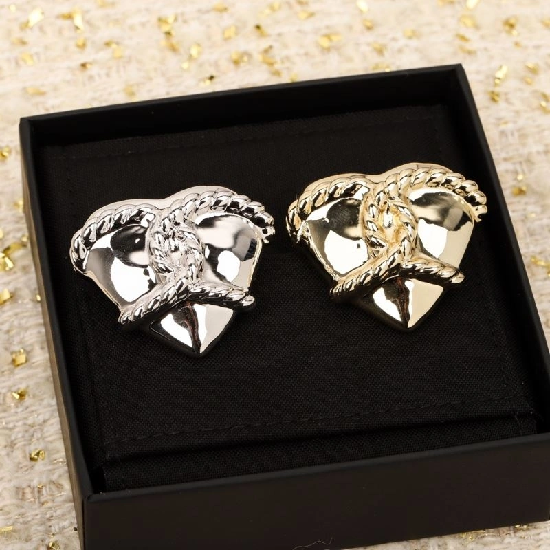 1:1 copy Chanel Brooches