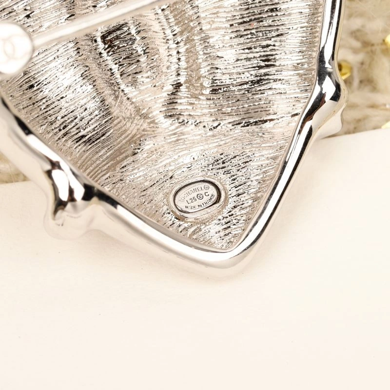1:1 copy Chanel Brooches