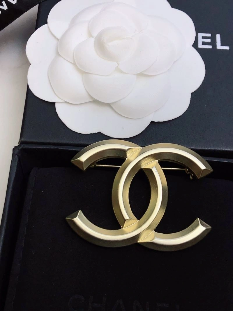 Official Chanel Brooches