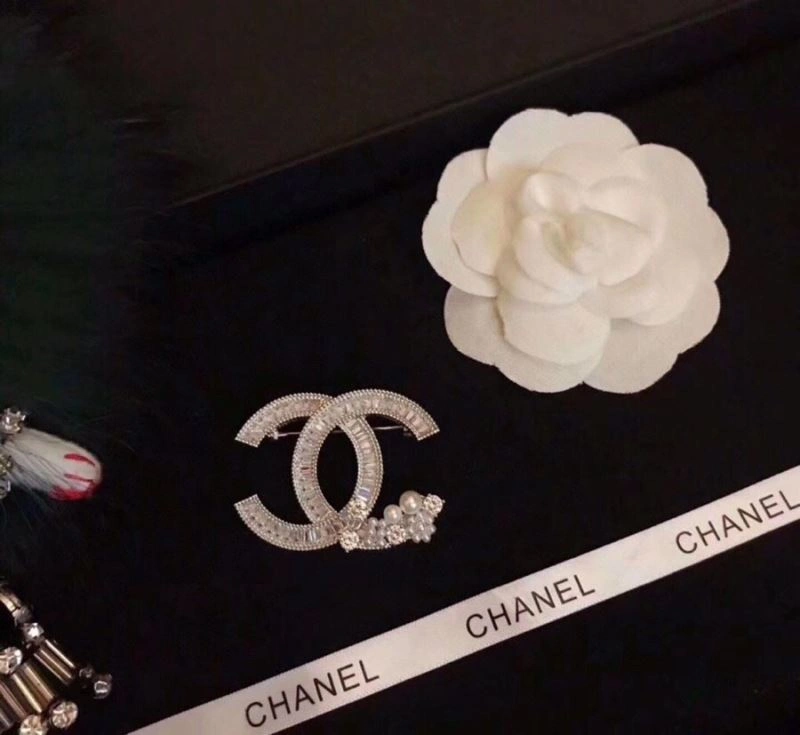 1:1 copy Chanel Brooches