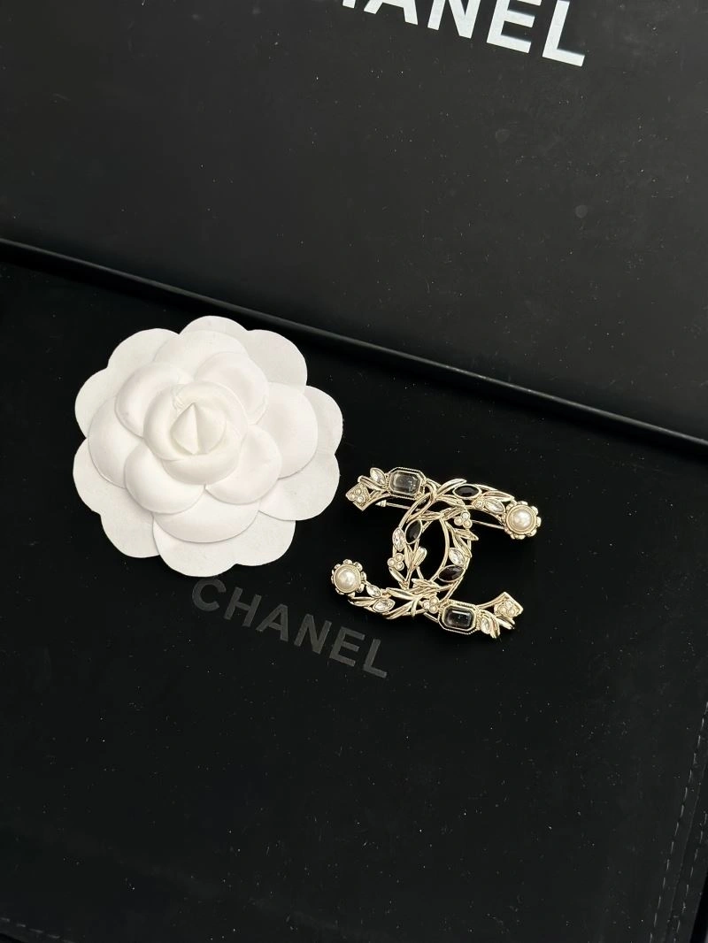 Bargain Chanel Brooches