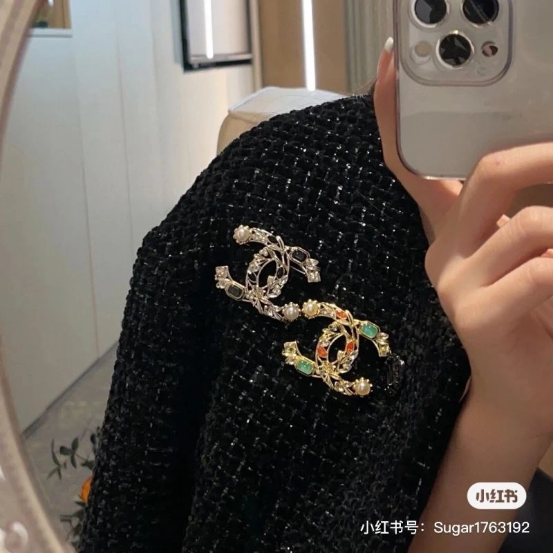 Bargain Chanel Brooches