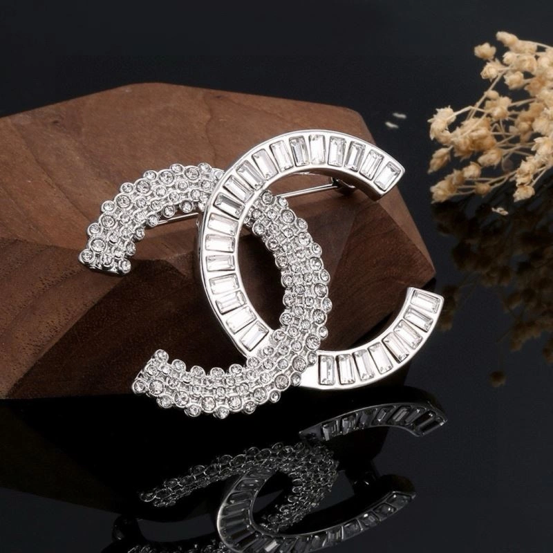 Brand-original Chanel Brooches