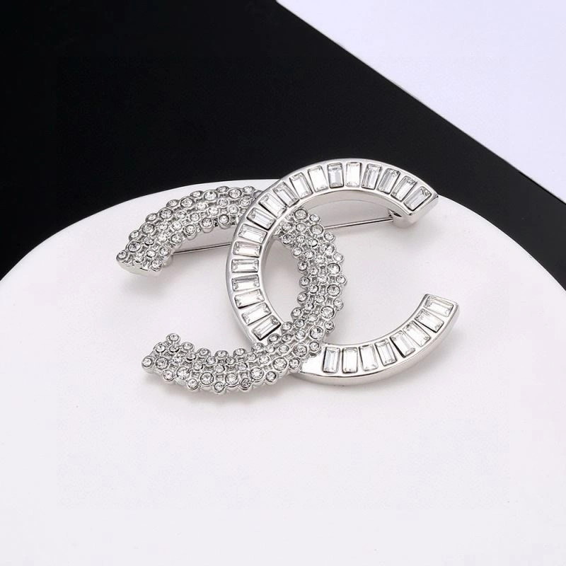 Brand-original Chanel Brooches