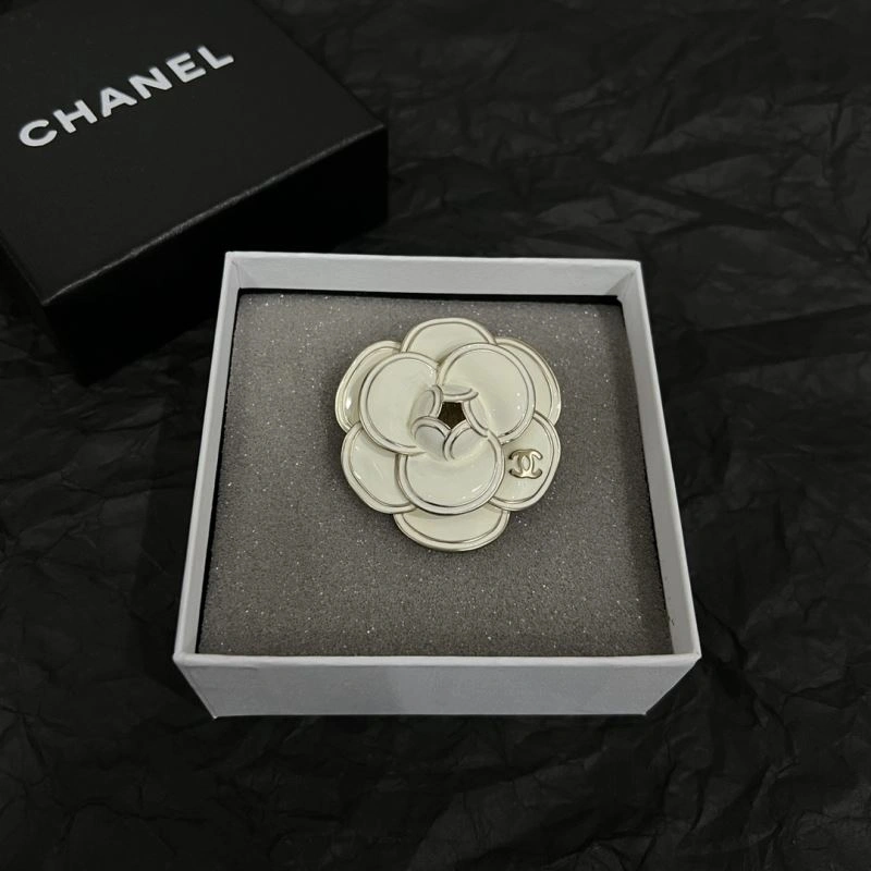 Brand-original Chanel Brooches