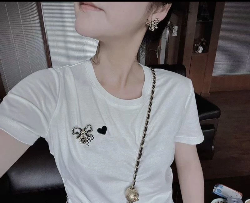 Affordable Chanel Brooches