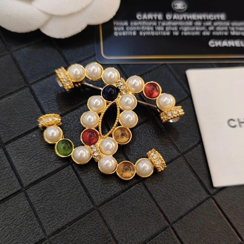 Accurate model Chanel Brooches