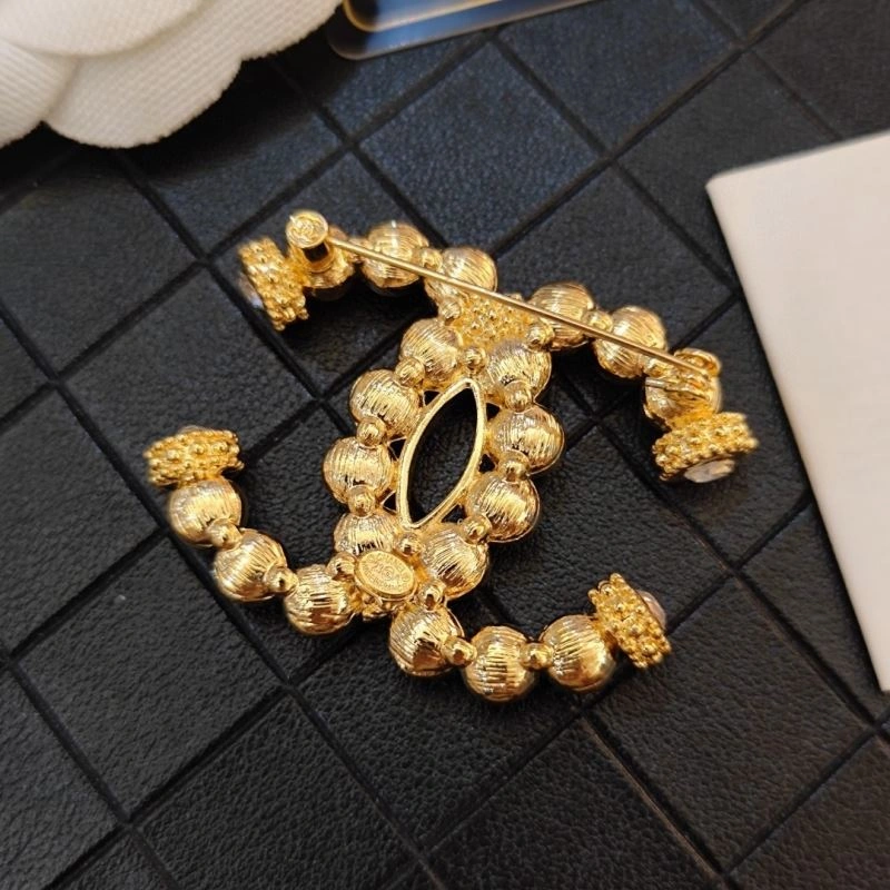 Accurate model Chanel Brooches