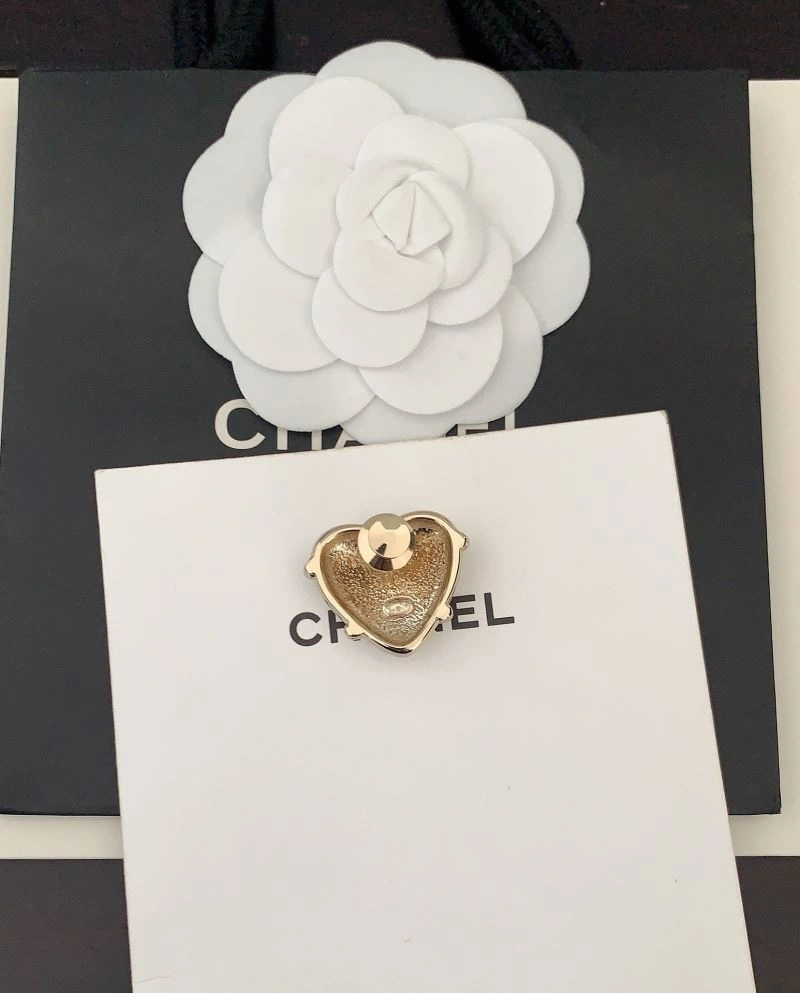 Legit Chanel Brooches