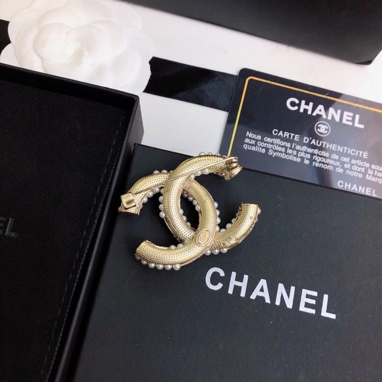 Legit Chanel Brooches
