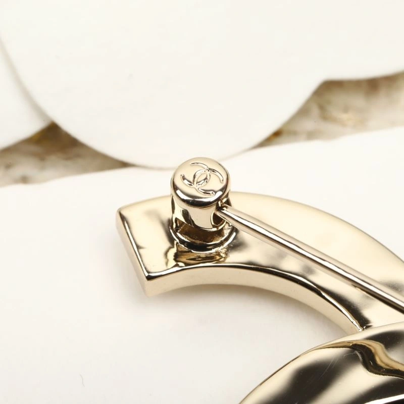 High accuracy Chanel Brooches