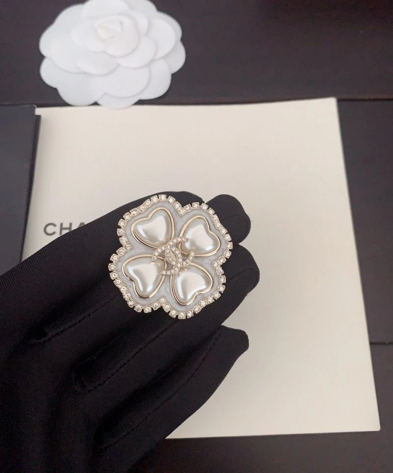 1:1 copy Chanel Brooches