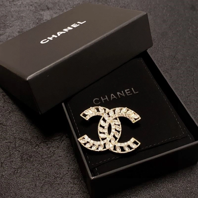 Brand-original Chanel Brooches
