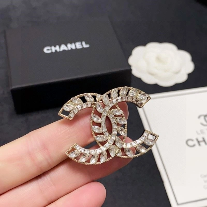 Brand-original Chanel Brooches