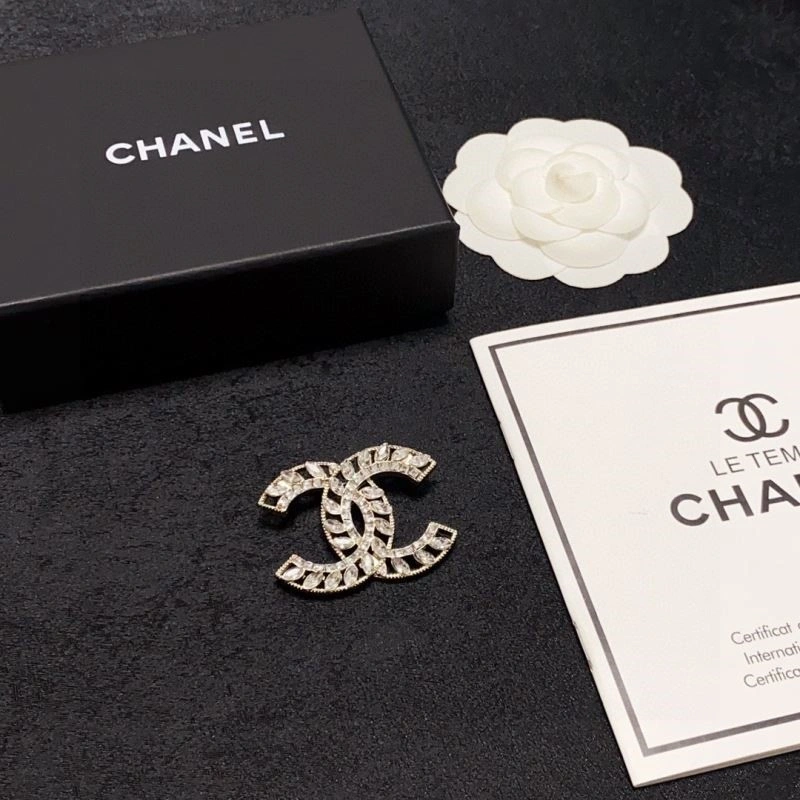 Brand-original Chanel Brooches