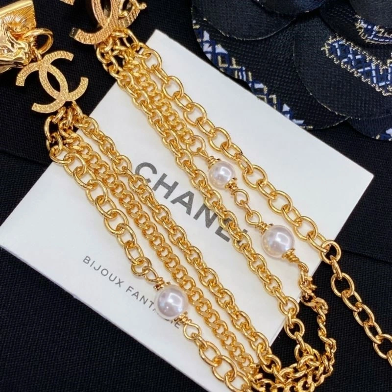 Accurate model Chanel Brooches