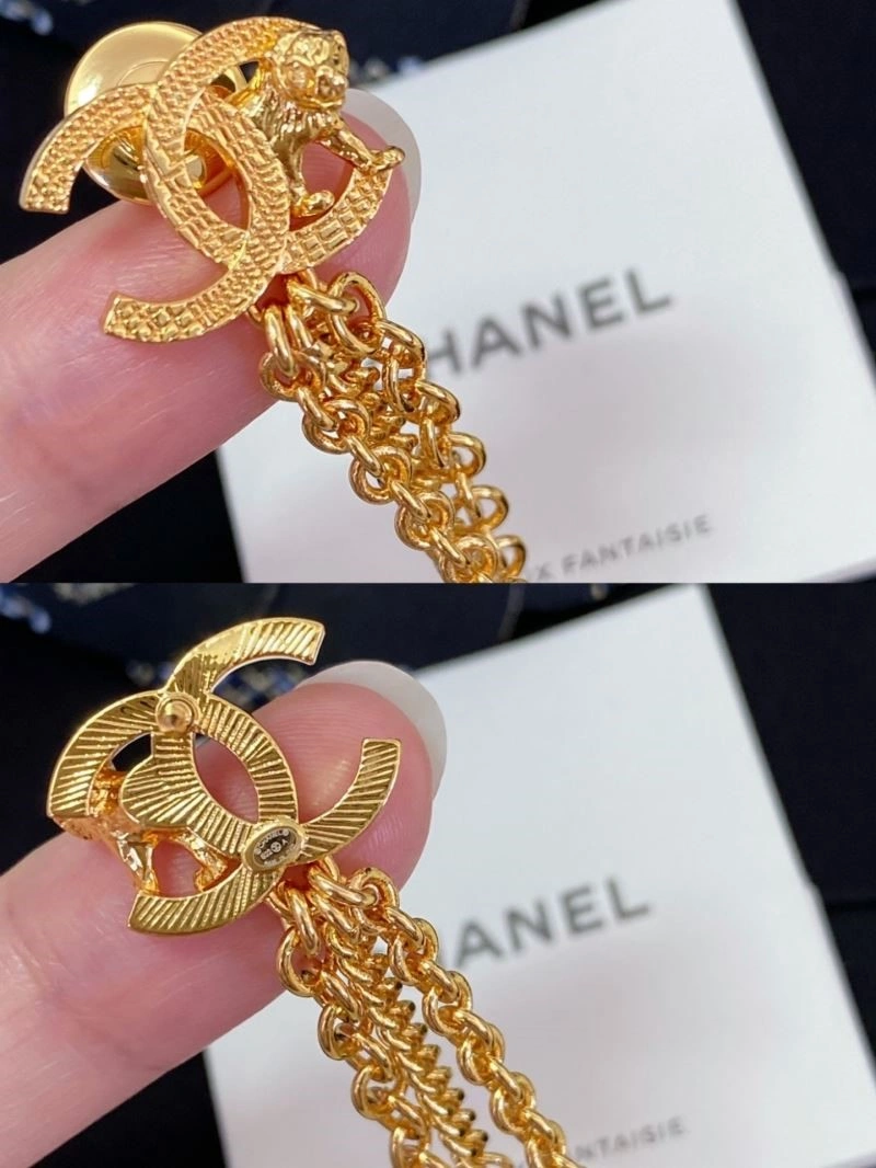 Accurate model Chanel Brooches