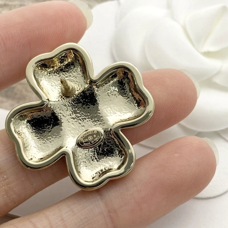 Official Chanel Brooches