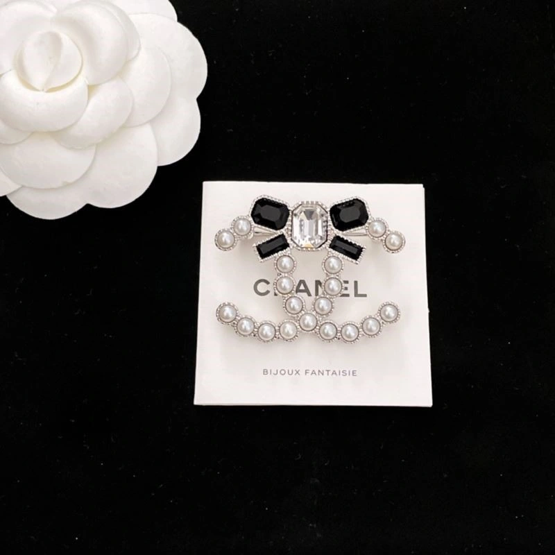Brand-original Chanel Brooches