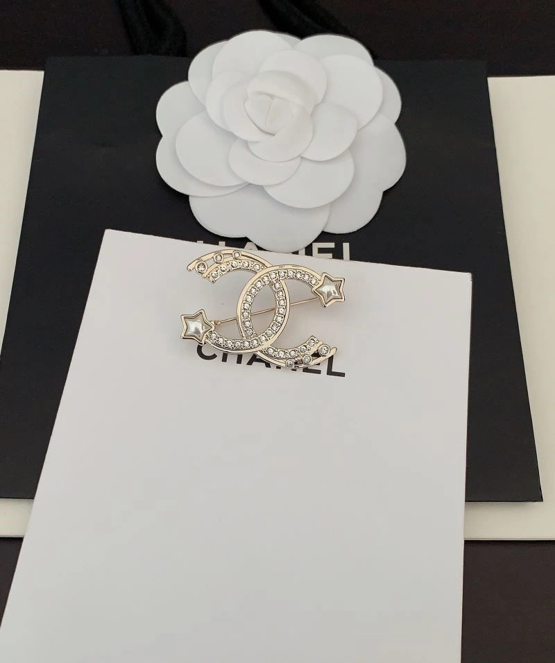 Accurate model Chanel Brooches