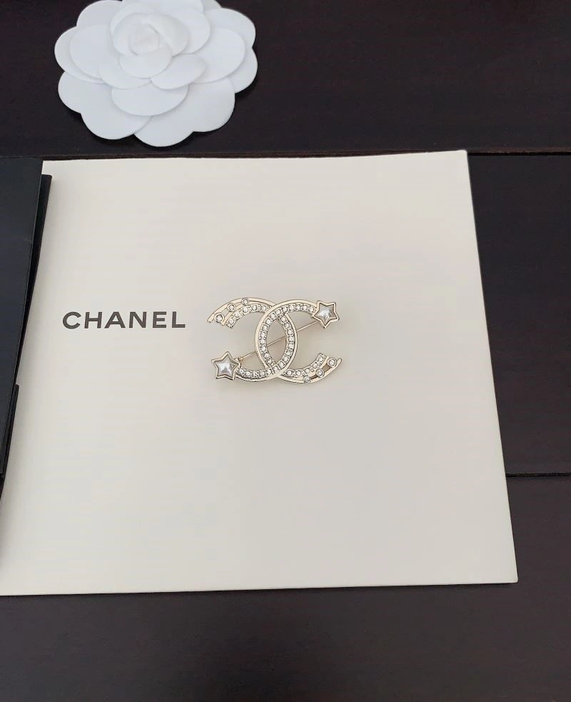 Accurate model Chanel Brooches