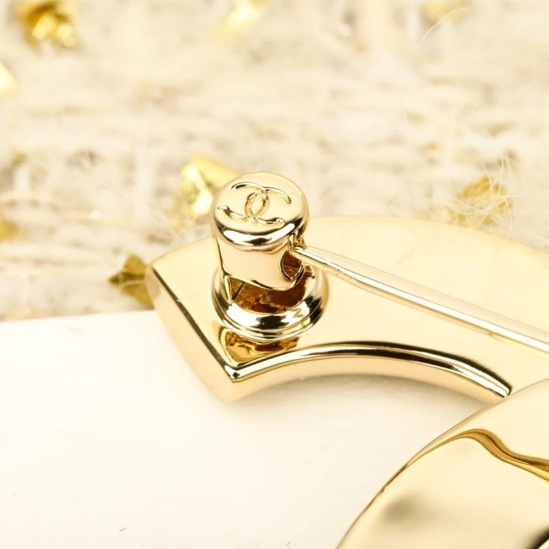 Perfect replica Chanel Brooches