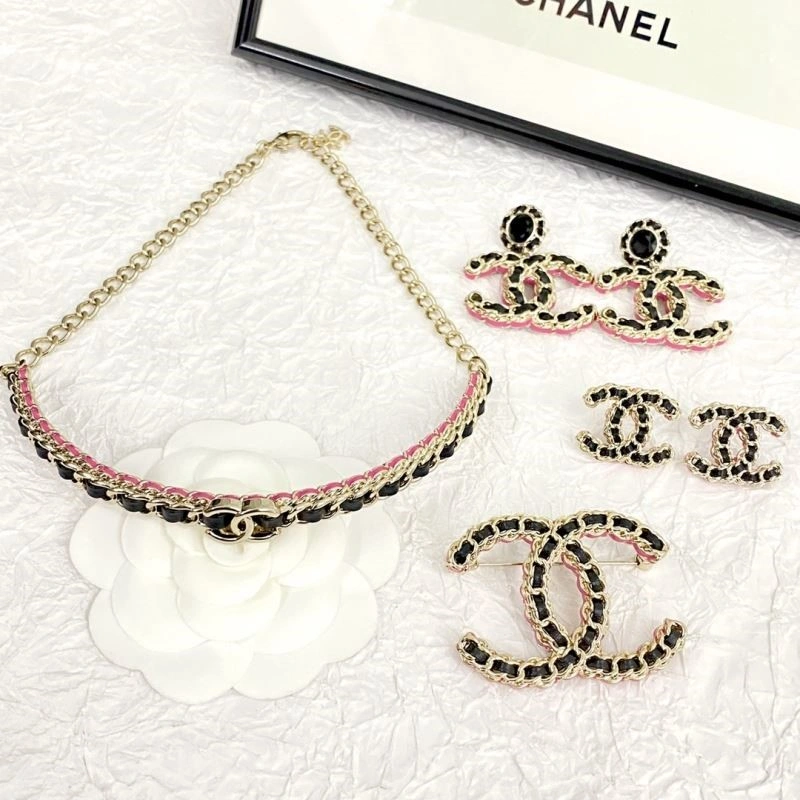 1:1 copy Chanel Brooches