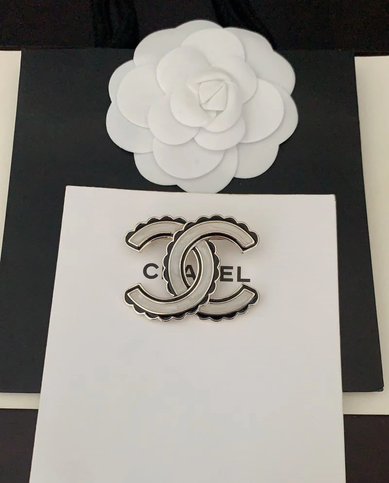 Bargain Chanel Brooches