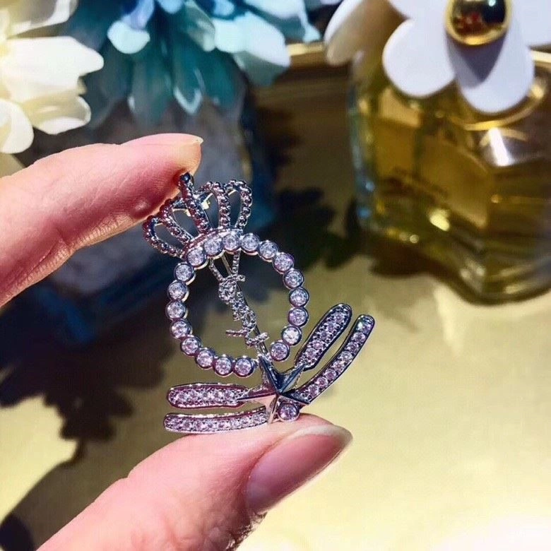 Economical Chanel Brooches