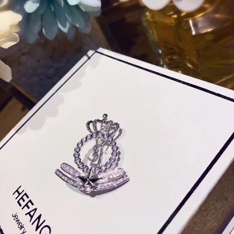 Economical Chanel Brooches