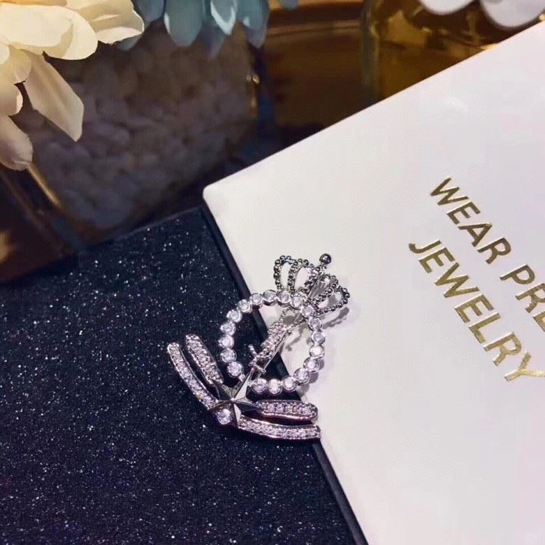 Economical Chanel Brooches