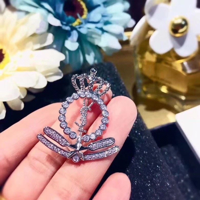 Economical Chanel Brooches