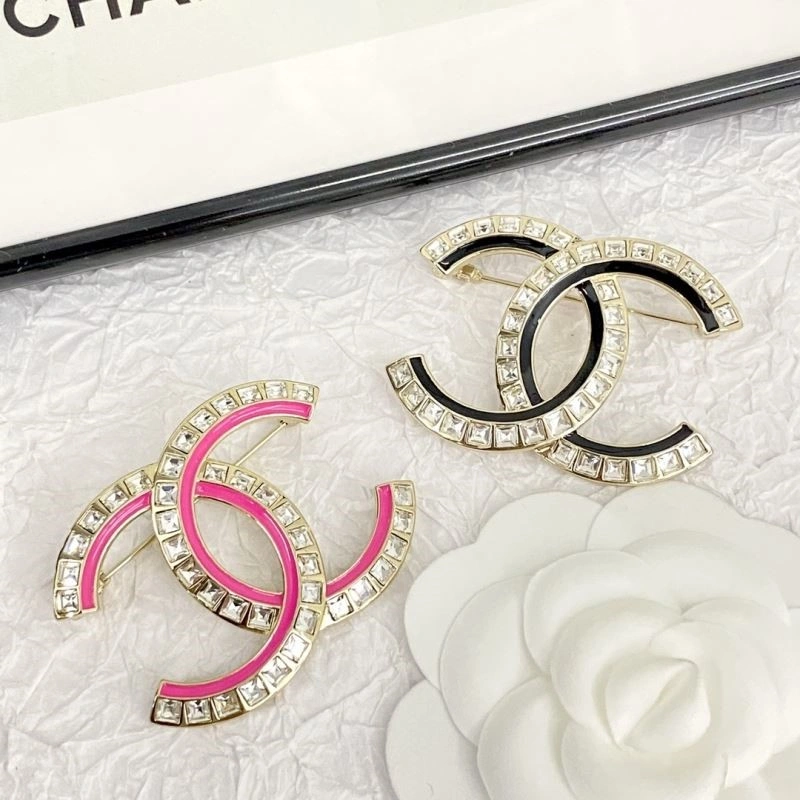 Accurate model Chanel Brooches