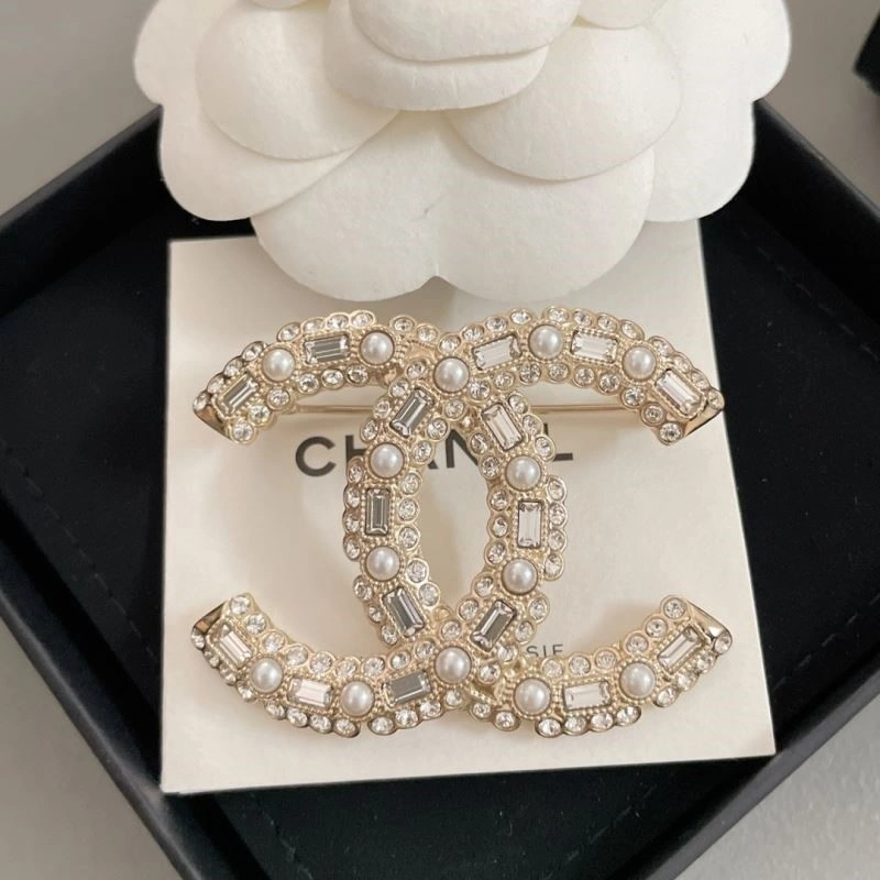 High accuracy Chanel Brooches