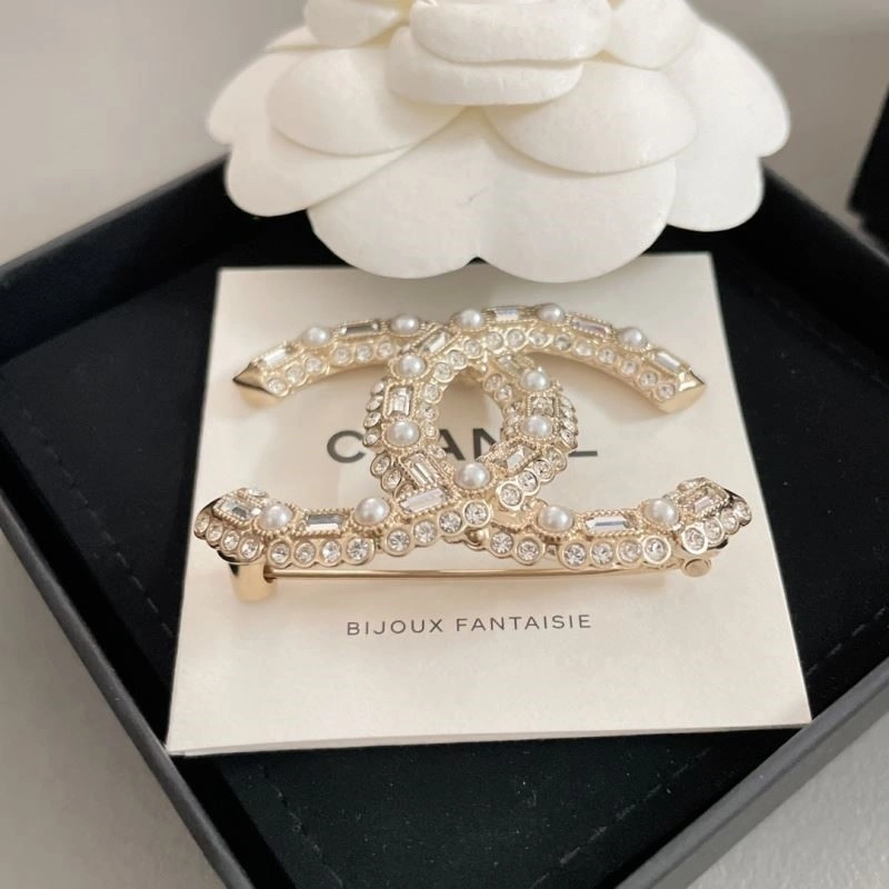 High accuracy Chanel Brooches