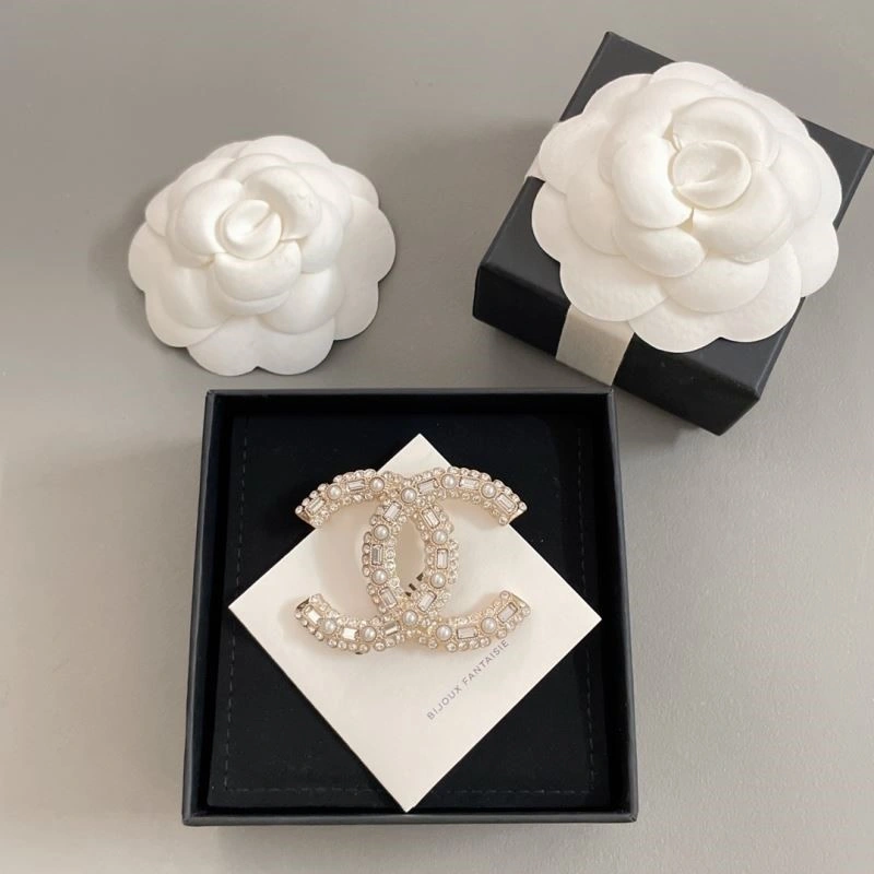 High accuracy Chanel Brooches