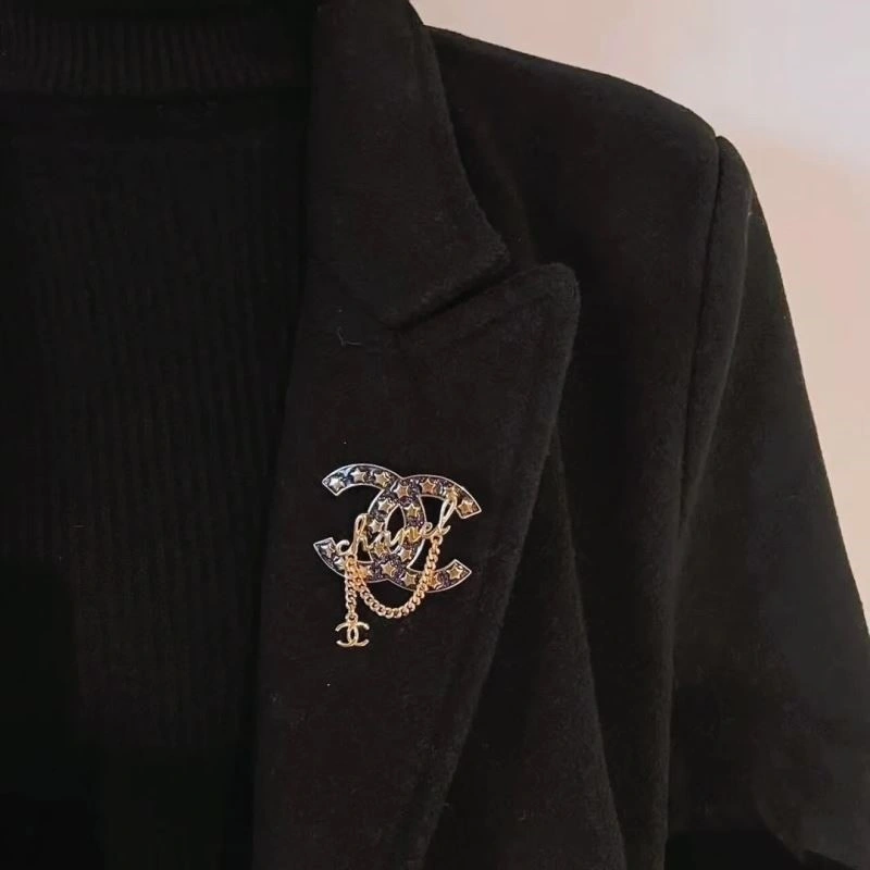 Bargain Chanel Brooches