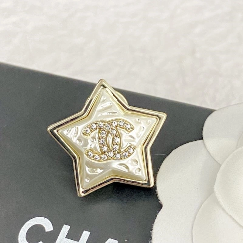 Legit Chanel Brooches