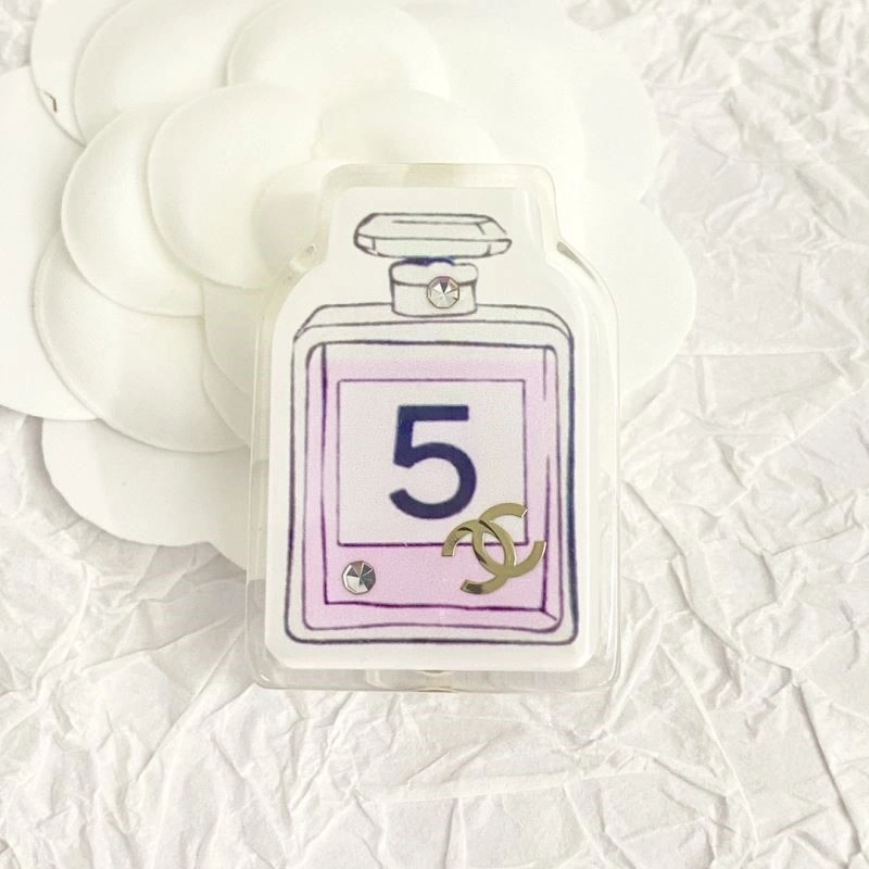 High fidelity Chanel Brooches