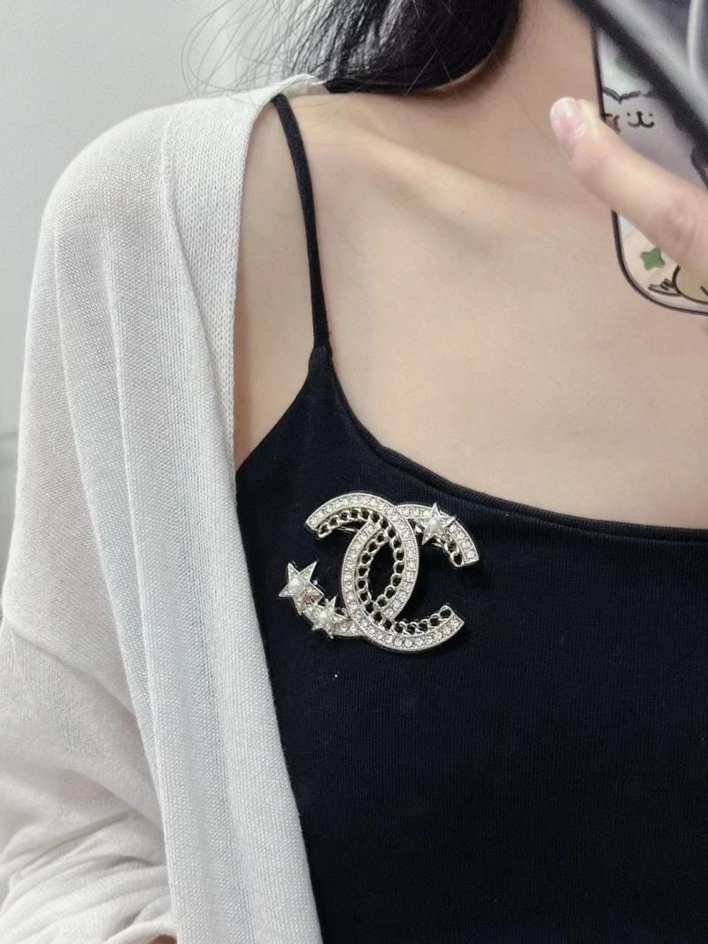 Brand-original Chanel Brooches
