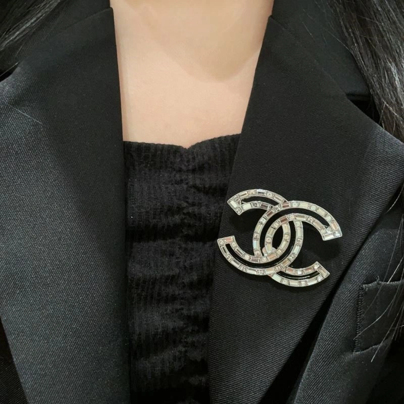 Precise copy Chanel Brooches