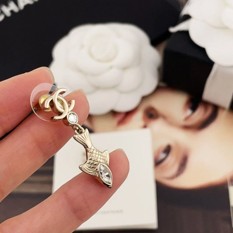 Economical Chanel Brooches