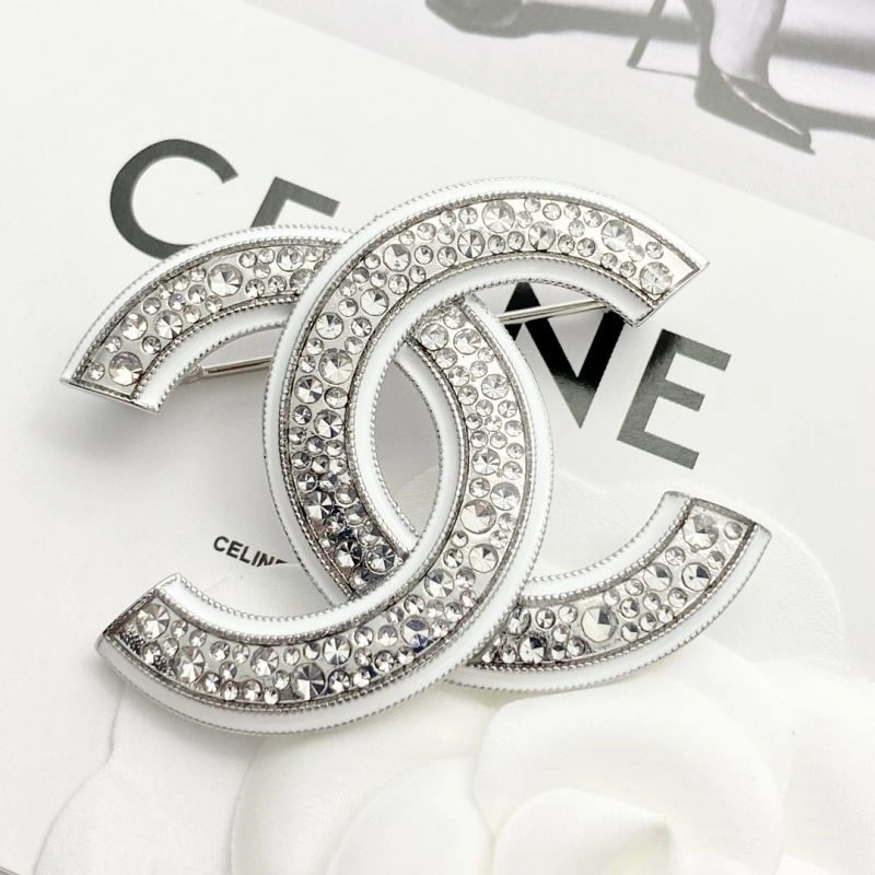 Brand-original Chanel Brooches