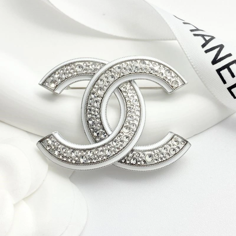 Brand-original Chanel Brooches