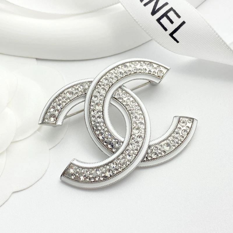 Brand-original Chanel Brooches