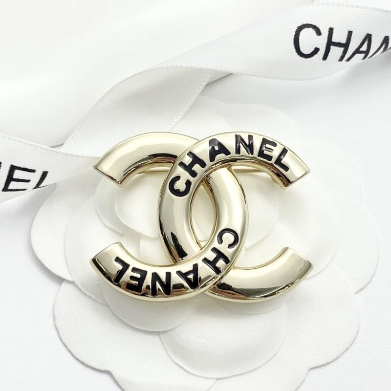 Brand-original Chanel Brooches
