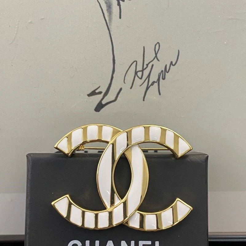 Brand-authenticated Chanel Brooches